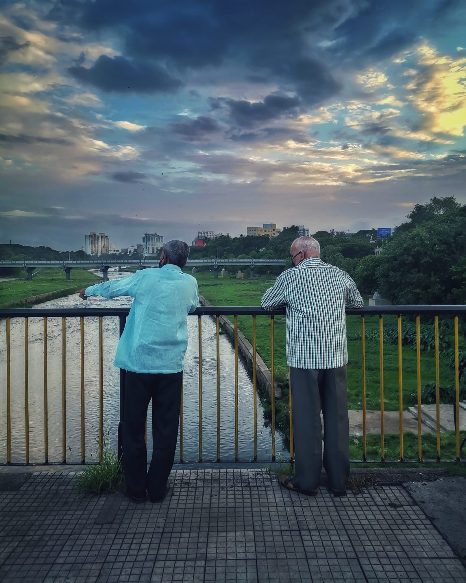 Bridges of Pune and the People who Stop and See – SANDRP