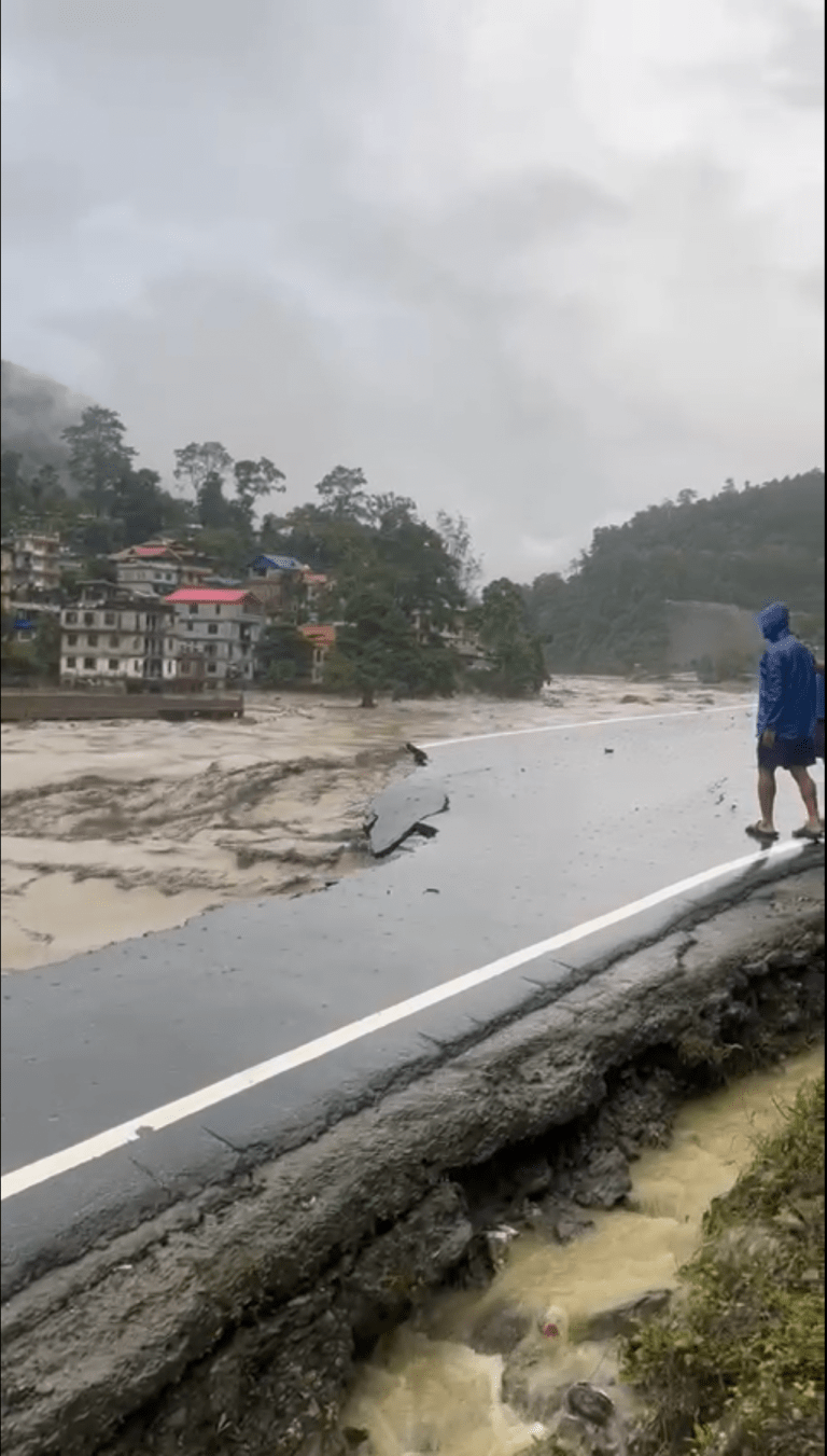 Glacial Lake FLood destroys Teesta-3 Dam in Sikkim, brings wide-spread ...